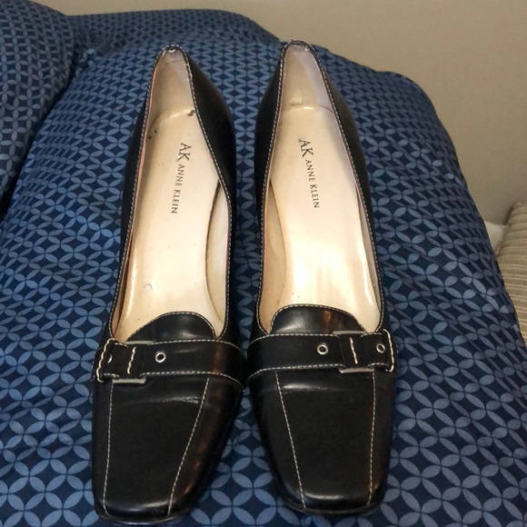 Anne Klein | Shoes | Anne Klein Square Toed Buckle Heels In Black | Poshmark